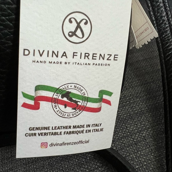 Divina Firenze | Bags | Nwt Divina Firenze Crossbody Shoulder Bag ...